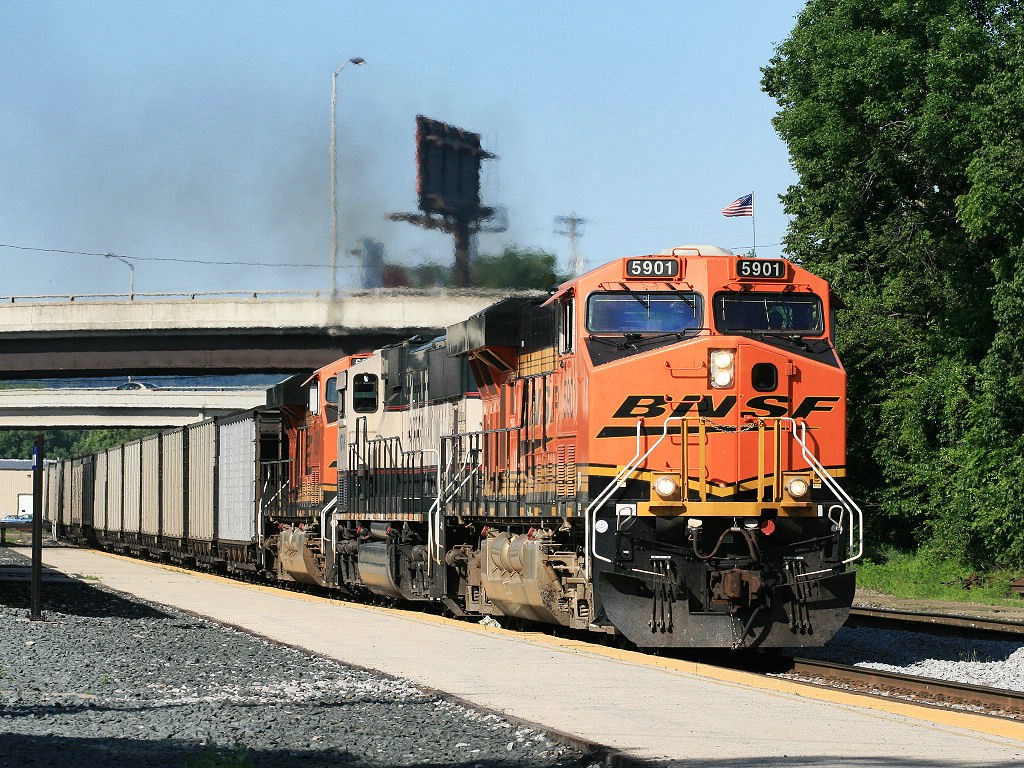 BNSF 5901
